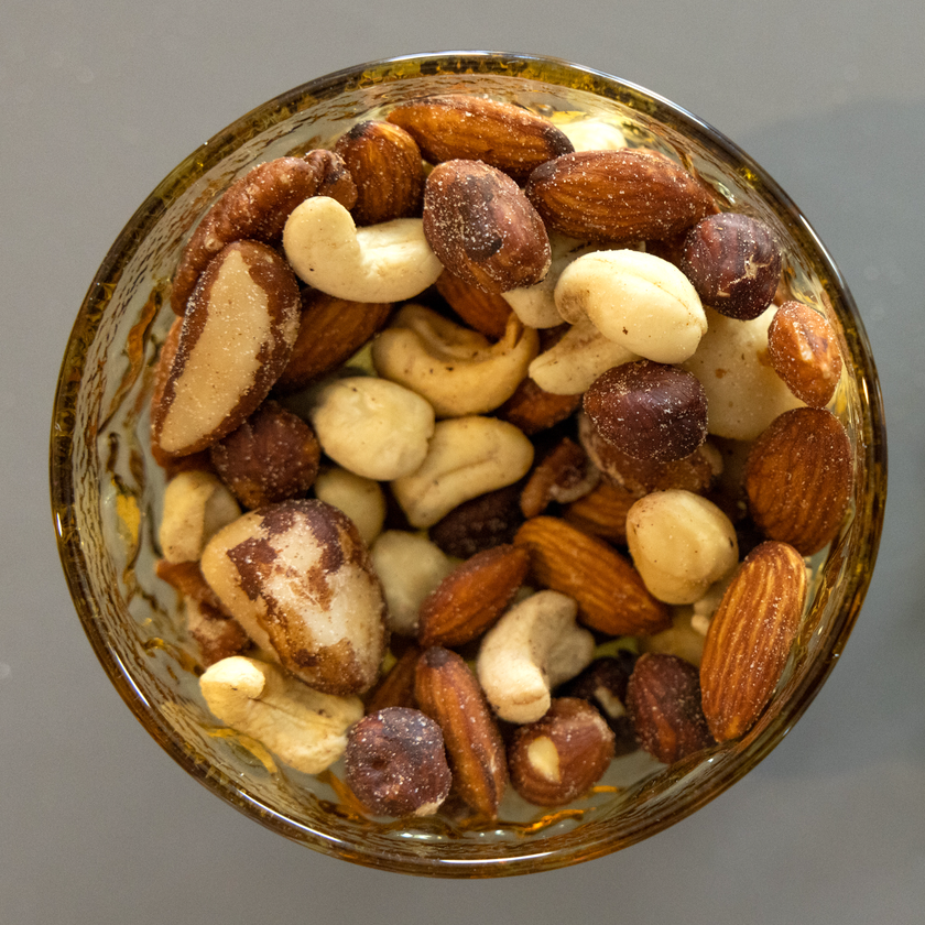 Healthy Snacking: The Ultimate Guide to Selecting a Delicious Nut Mix ...
